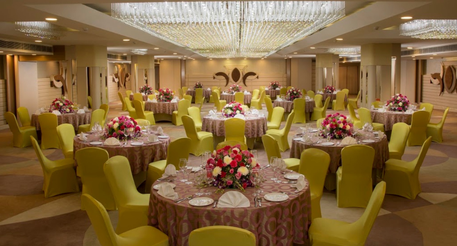 Radisson Blu Kaushambi, Ghaziabad | Banquet Hall | 5 Star Wedding Hotel ...