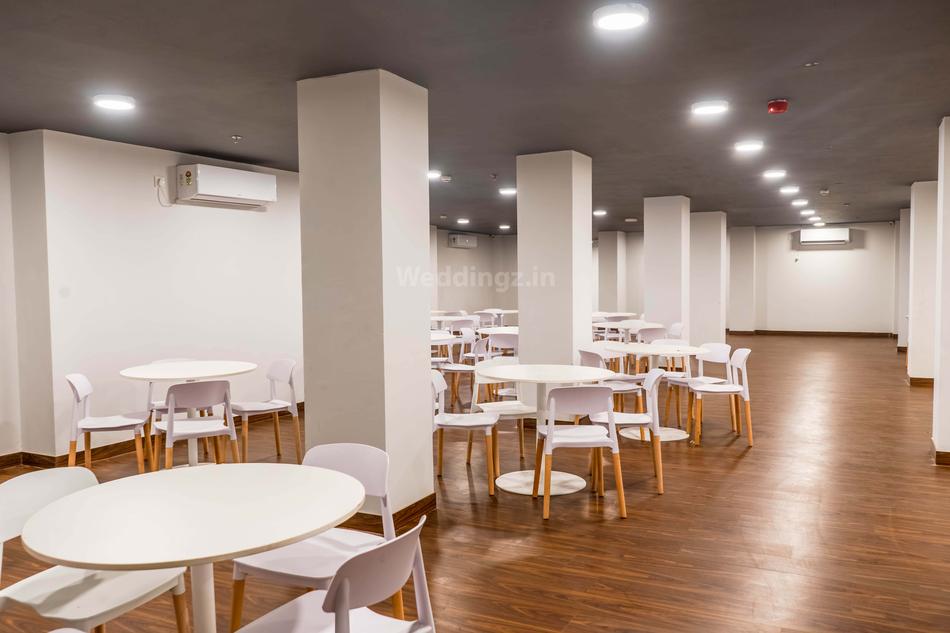 Collection O 43905 SLF Mall Sector 30 DLF Industrial Area, Faridabad ...