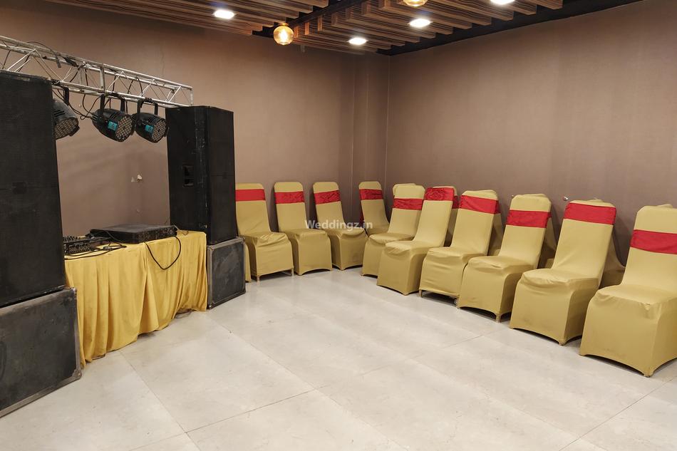 Hotel Rajvanshi Sector 8, Gurugram | Banquet Hall | WeddingZ.in