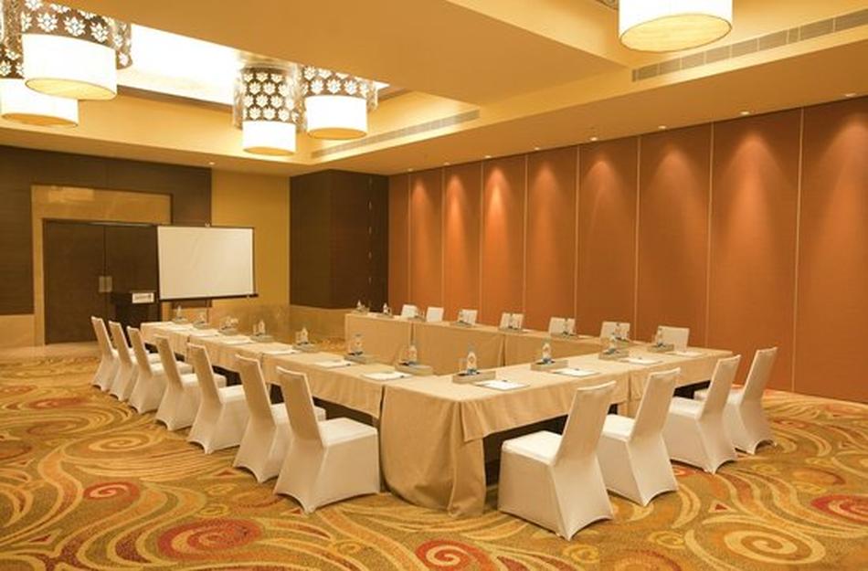 Radisson Blu Egmore, Chennai | Banquet Hall | Wedding Hotel | WeddingZ.in