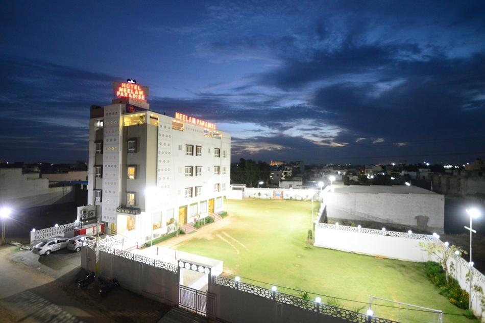 Hotel Neelam Paradise Sirsi Road, Jaipur | Banquet Hall | Wedding Lawn ...