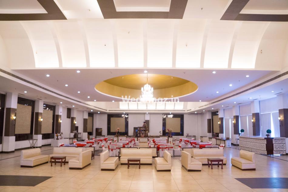 Velvet Clarks Exotica Zirakpur, Chandigarh | Banquet Hall | Wedding ...