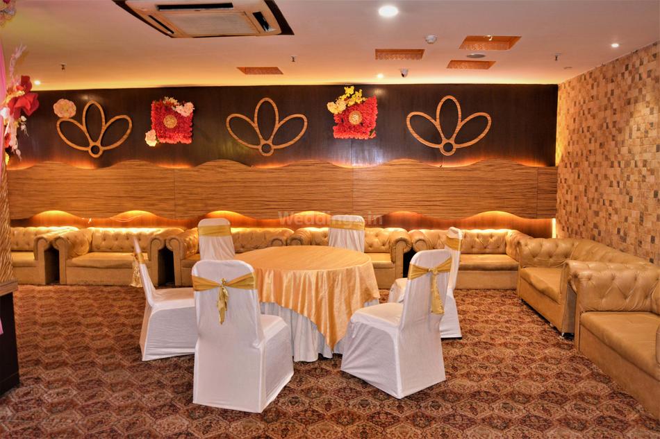 Solitaire Banquet Lake Town, Kolkata | Banquet Hall | WeddingZ.in