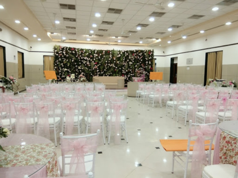 Shree Lakhamshi Napoo Hall Matunga, Mumbai | Banquet Hall | WeddingZ.in
