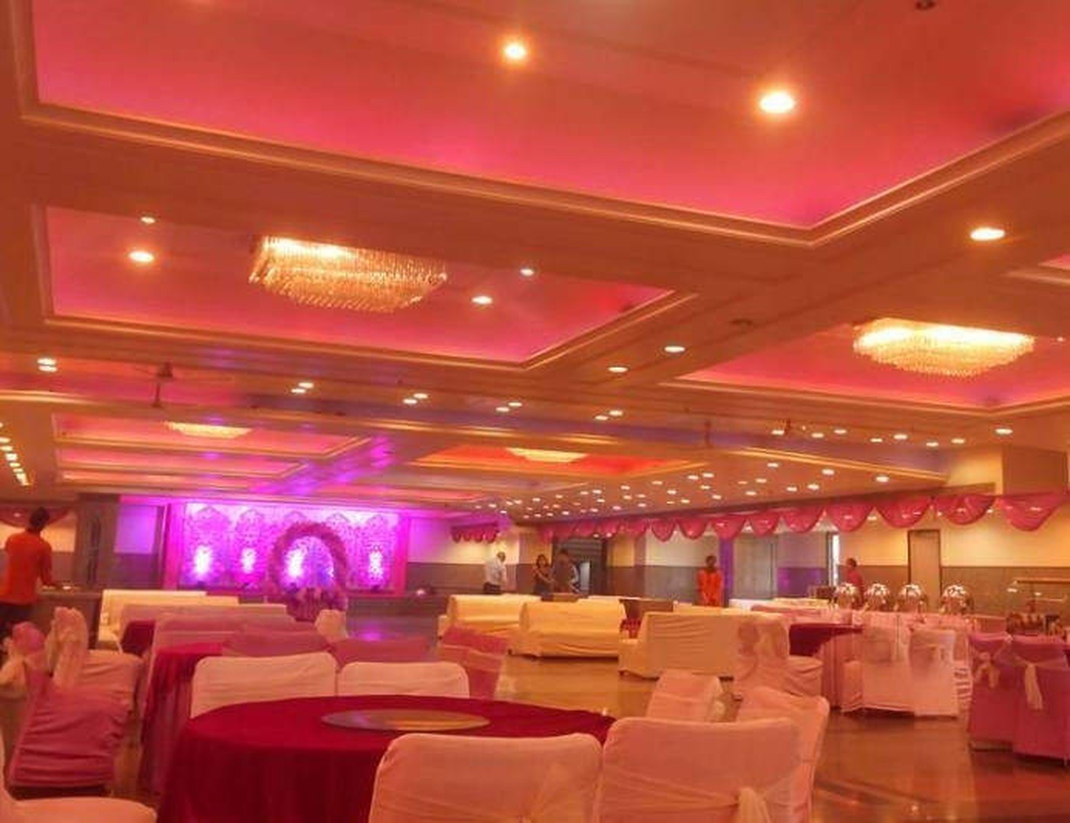 B2 Party Palace Lawrence Road Industrial Area, Delhi | Banquet Hall ...