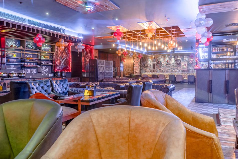 Castle 24 Lounge And Bar Rajouri Garden, Delhi | Banquet Hall | WeddingZ.in