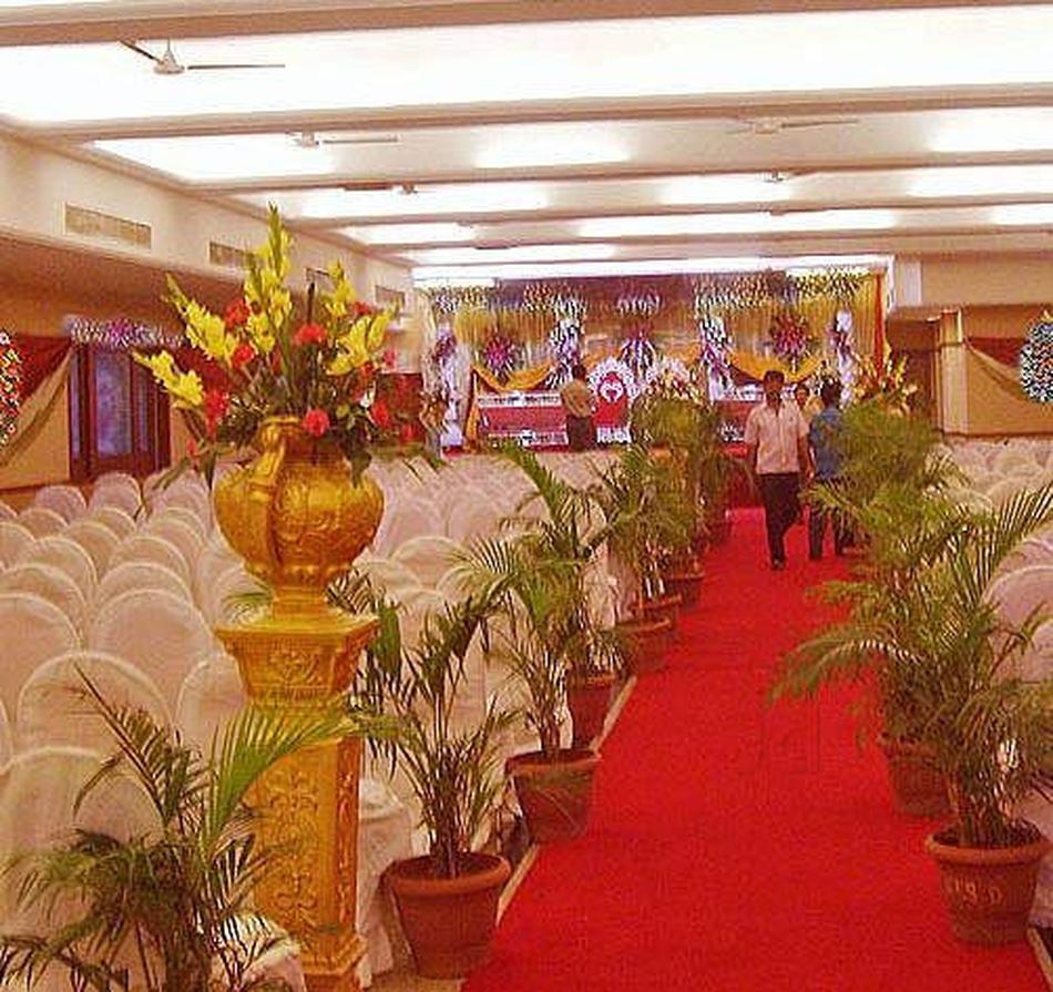 Shree Saurashtra Patel Samaj Hall Jogeshwari, Mumbai | Banquet Hall ...