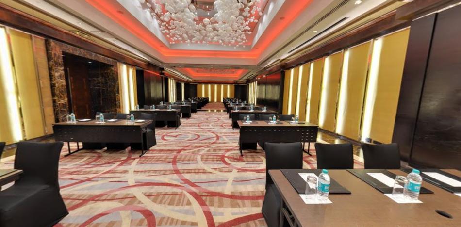Radisson Blu Plaza Mahipalpur, Delhi | Banquet Hall | Wedding Lawn ...