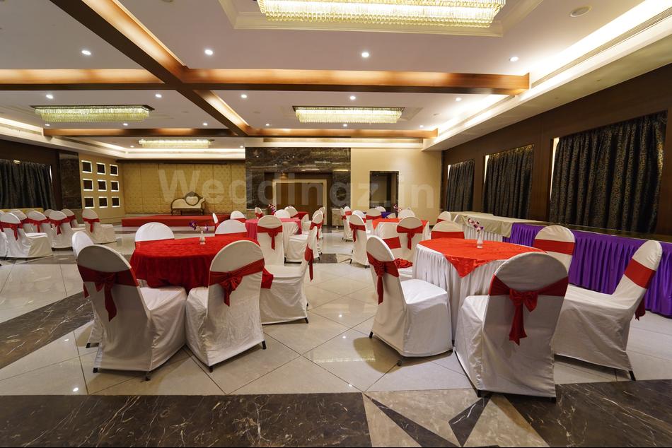 Aura Banquets Viman Nagar, Pune | Banquet Hall | WeddingZ.in