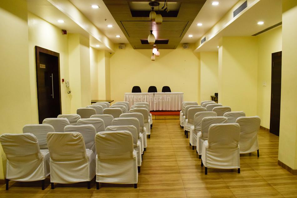 Dhuri Resort Vasai, Mumbai | Banquet Hall | Wedding Lawn | WeddingZ.in