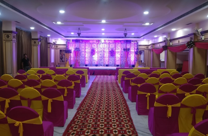 Hotel Suruchi Thatipur, Gwalior | Banquet Hall | Wedding Lawn | WeddingZ.in