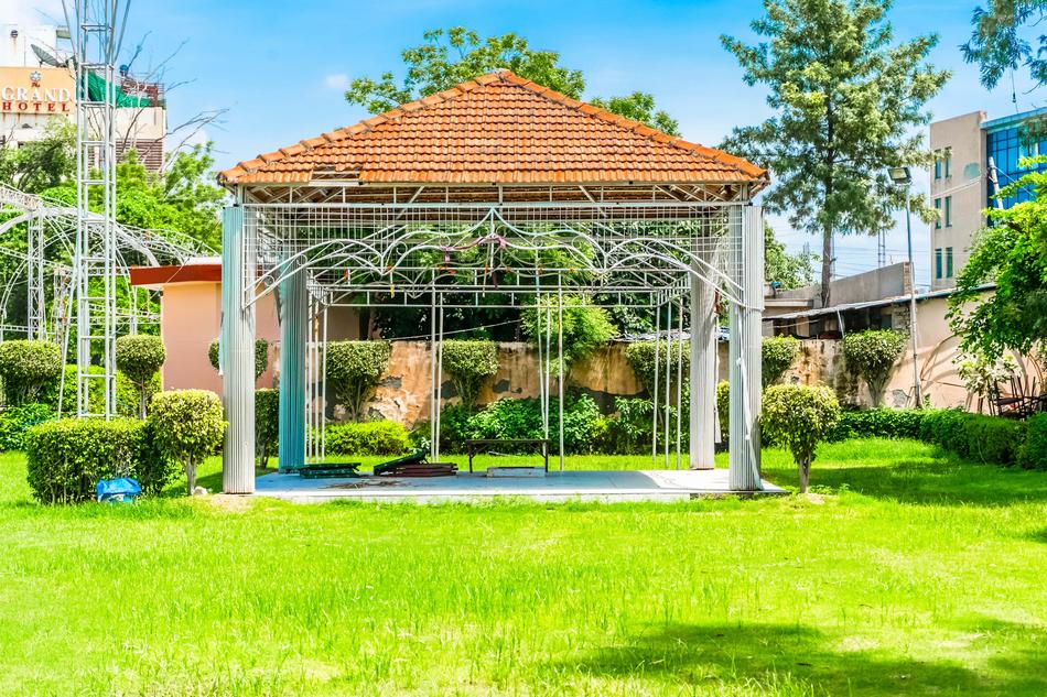 Rajput Vatika Garden Sector 13, Gurugram | Banquet Hall | Wedding Lawn ...