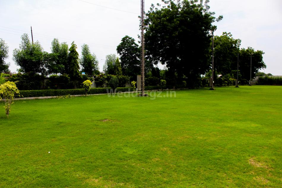 Sardar Party Plot Nava Naroda, Ahmedabad | Wedding Lawn | WeddingZ.in