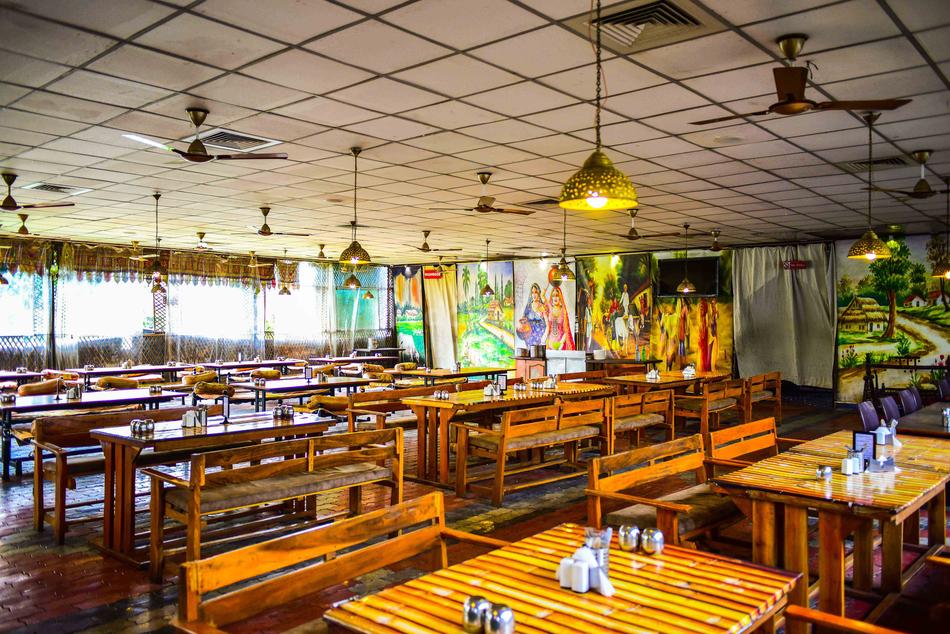 Gamthi Restaurant Kamrej, Surat | Banquet Hall | Wedding Lawn | WeddingZ.in