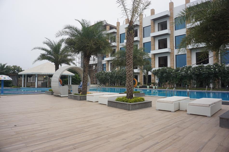 Skyline Club and Resorts Khandwa Road, Indore | Wedding Lawn | WeddingZ.in