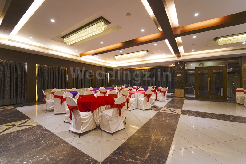 Aura Banquets Viman Nagar, Pune | Banquet Hall | WeddingZ.in