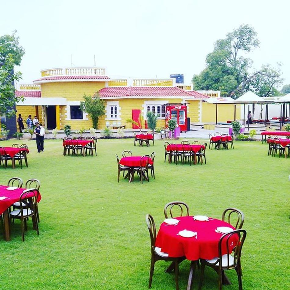 Funpoint Garden Restaurant Chandkheda, Ahmedabad | Wedding Lawn ...