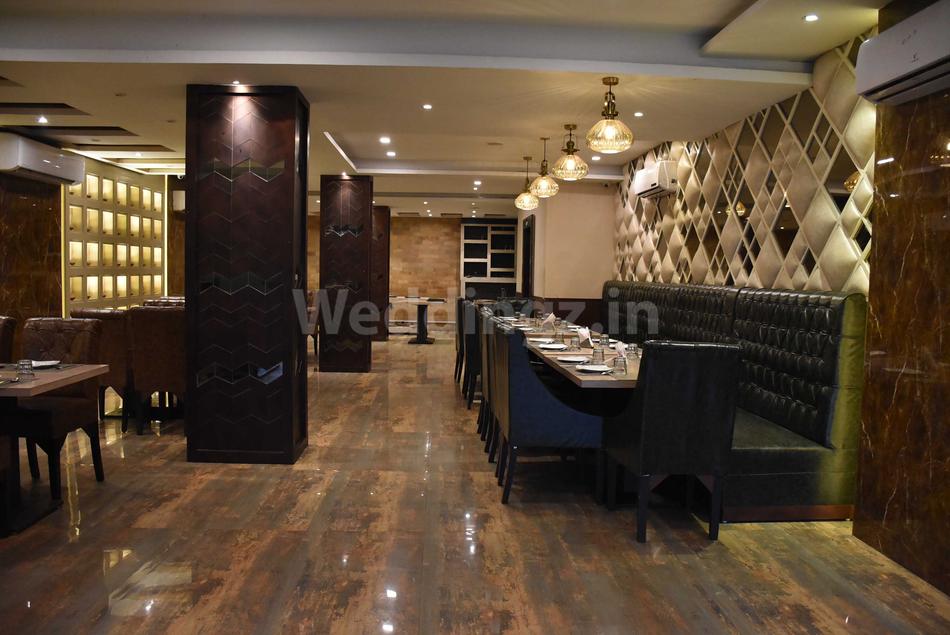 Moti Mahal Delux South Civil Lines, Jabalpur | Banquet Hall | WeddingZ.in