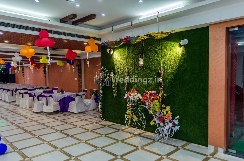 Party Planet AC Banquet Hall Alambagh, Lucknow | Banquet Hall | WeddingZ.in