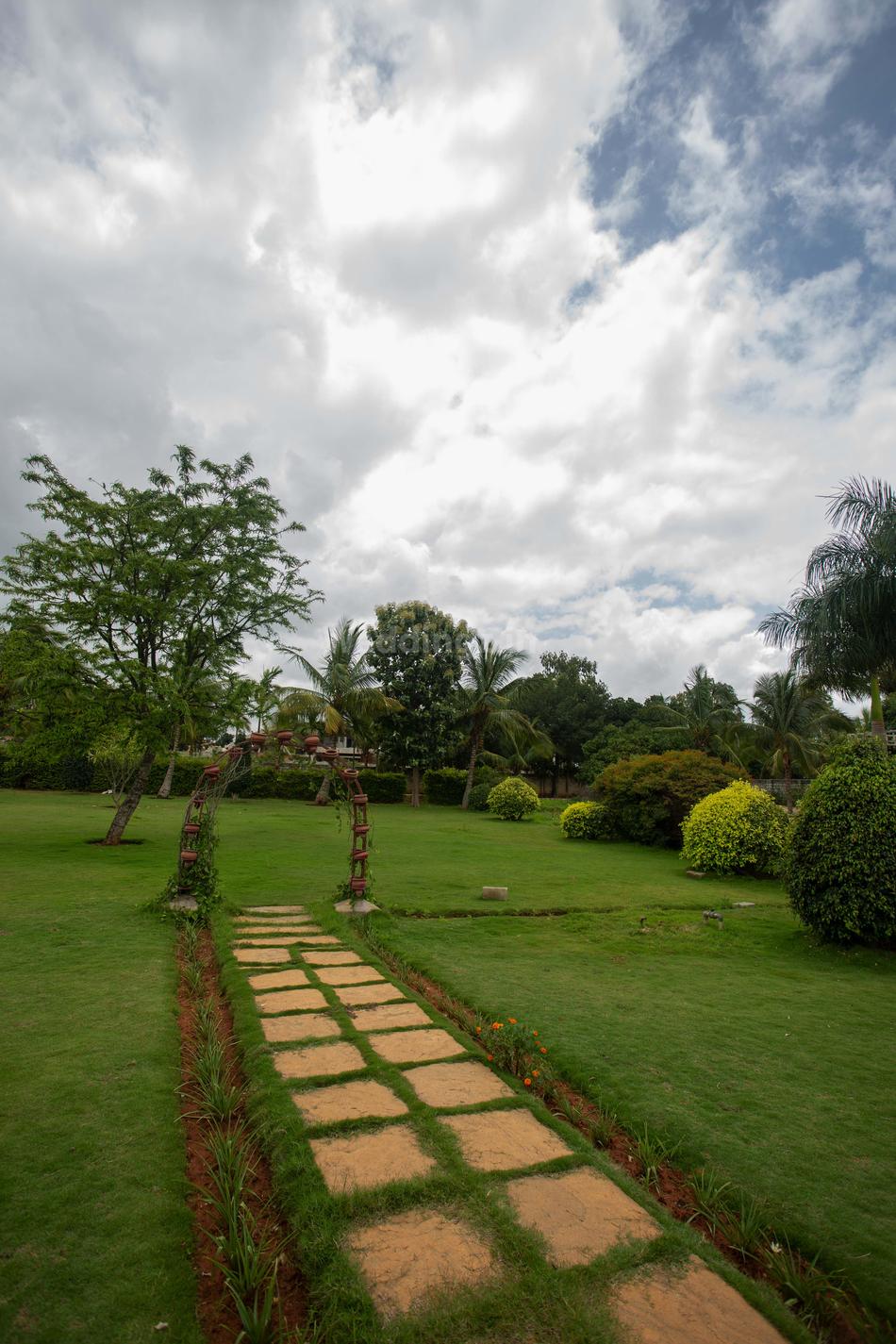 Heera Farm Yelahanka, Bangalore | Banquet Hall | Wedding Lawn | WeddingZ.in