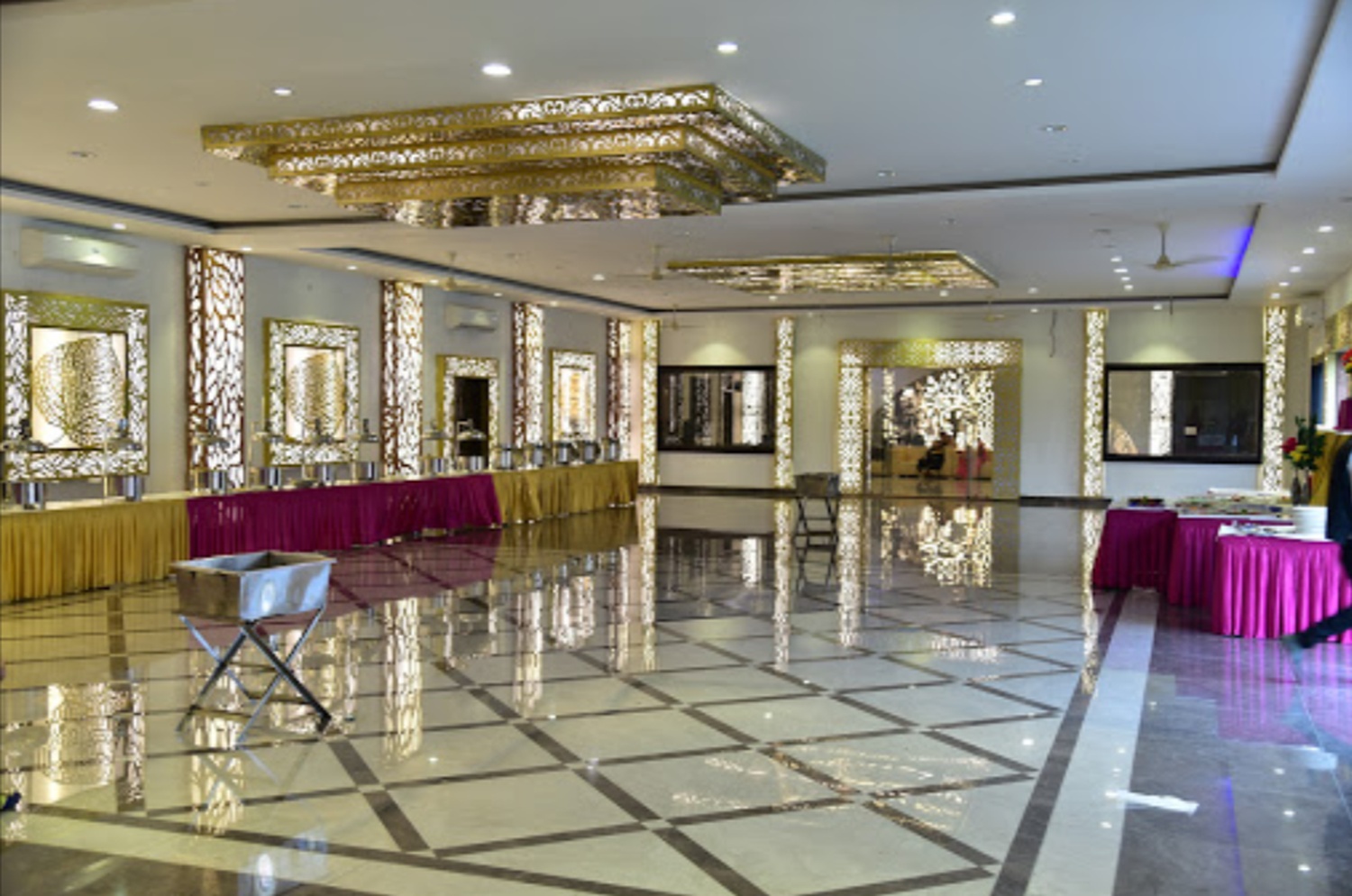 Omega Greens Banquet And Lawn Raj Nagar Extension, Ghaziabad | Banquet ...