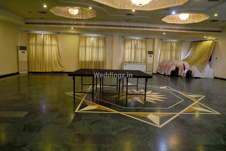 Hotel Arya Nayatoli, Ranchi | Banquet Hall | Wedding Hotel | WeddingZ.in