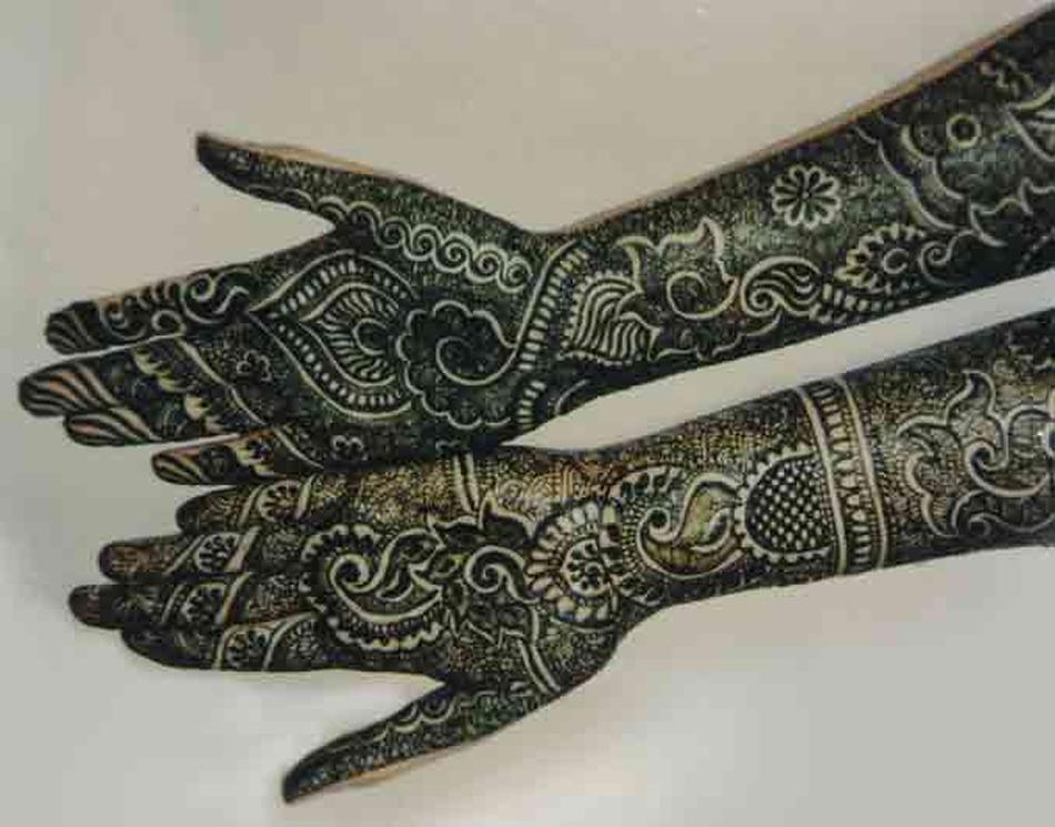 Bhramas Mehndi, Bridal Mehndi Artist in Mumbai | WeddingZ
