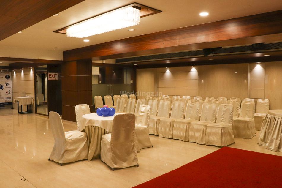 Manisha Fine Dining Bar and Banquet CBD Belapur, Mumbai | Banquet Hall ...