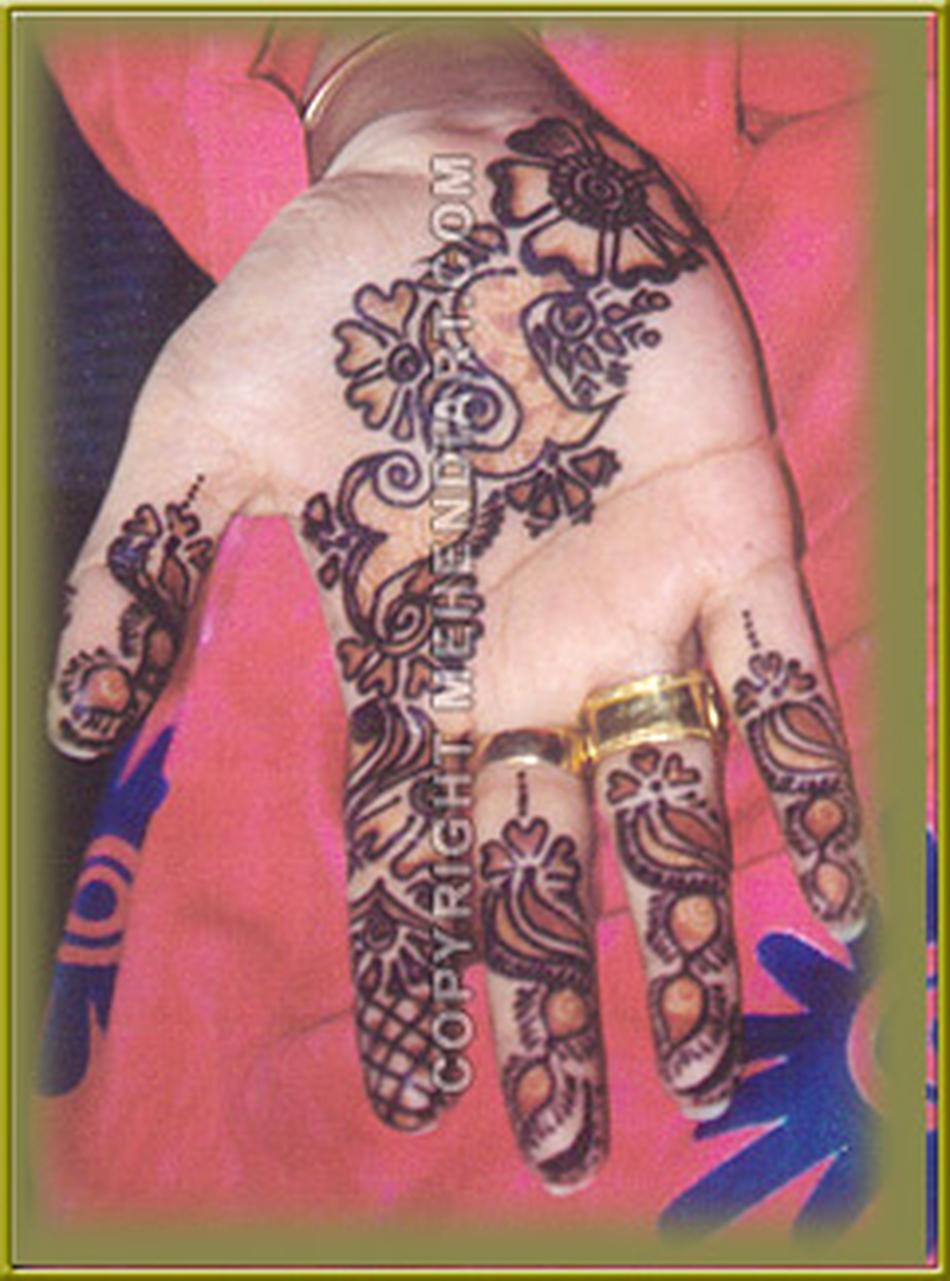 Usha and Ekta Shah, Bridal Mehndi Artist in Mumbai | WeddingZ