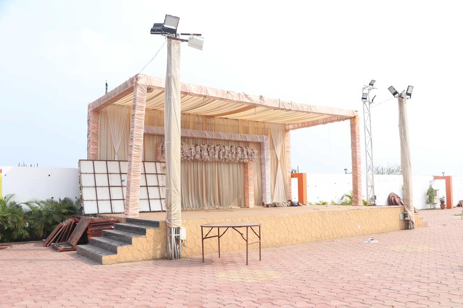 Akash Picnic Hut Bairagarh, Bhopal | Banquet Hall | Wedding Lawn ...