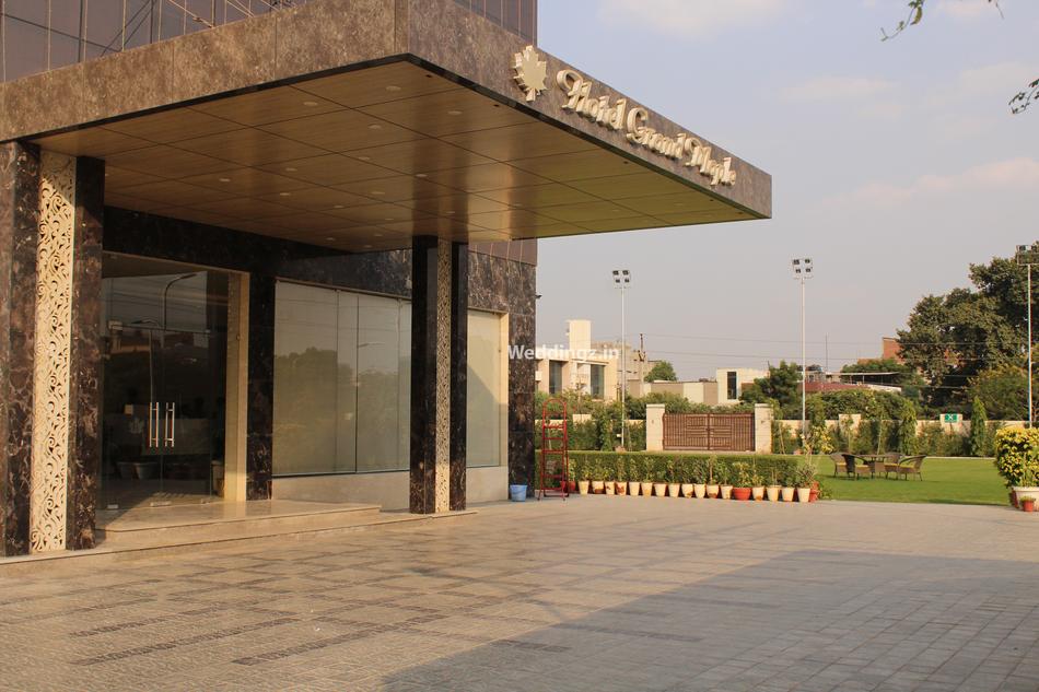 Hotel Grand Maple Sitapura, Jaipur | Banquet Hall | Wedding Lawn ...