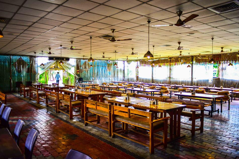 Gamthi Restaurant Kamrej, Surat | Banquet Hall | Wedding Lawn | WeddingZ.in