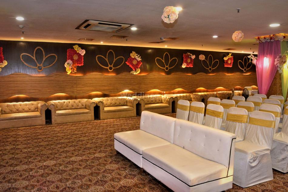 Solitaire Banquet Lake Town, Kolkata | Banquet Hall | WeddingZ.in
