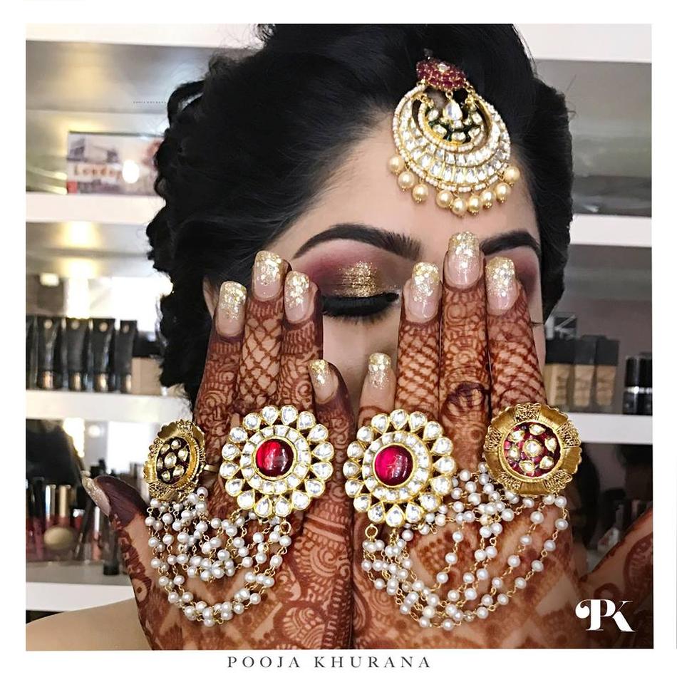 Pooja Khurana Makeovers, Bridal Makeup Artist in Delhi | WeddingZ