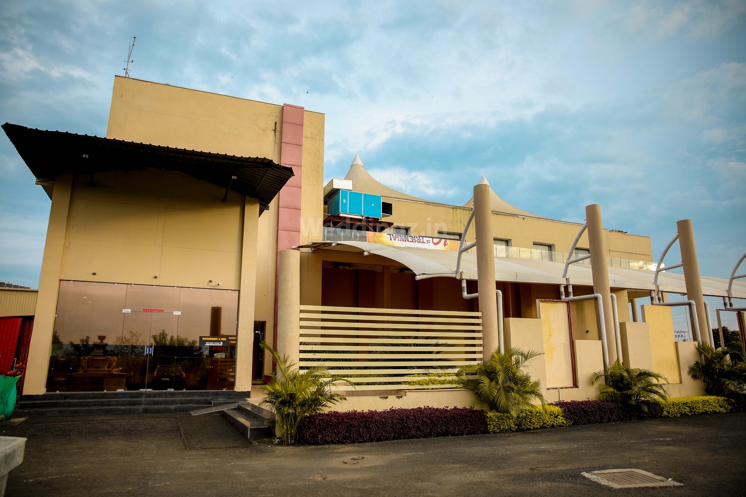 The Celestial Park Hotel Misrod, Bhopal | Banquet Hall | Wedding Lawn ...