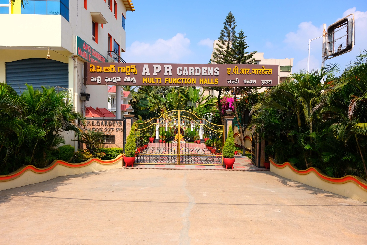 APR Gardens Multi Function Halls Karmanghat, Hyderabad | Banquet Hall ...