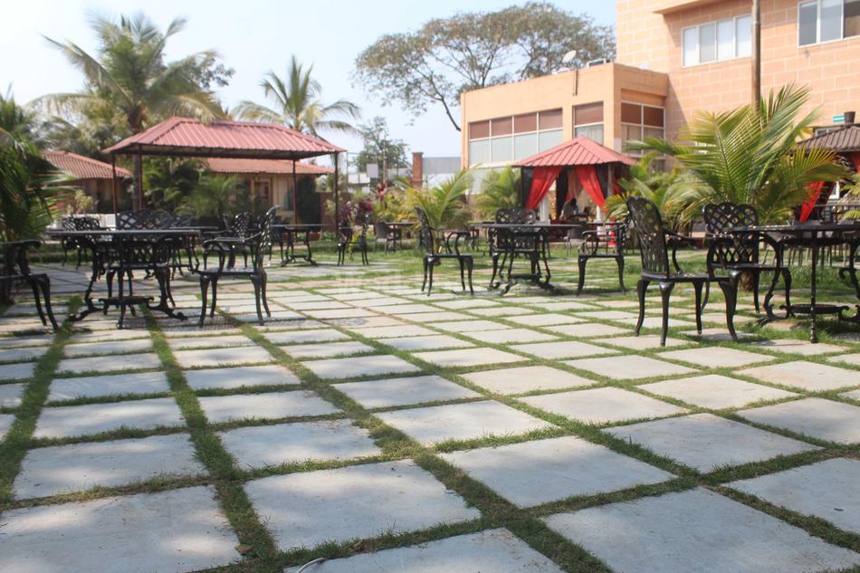 The Grand Neelam Hotel VIP Road, Raipur | Banquet Hall | Wedding Lawn ...