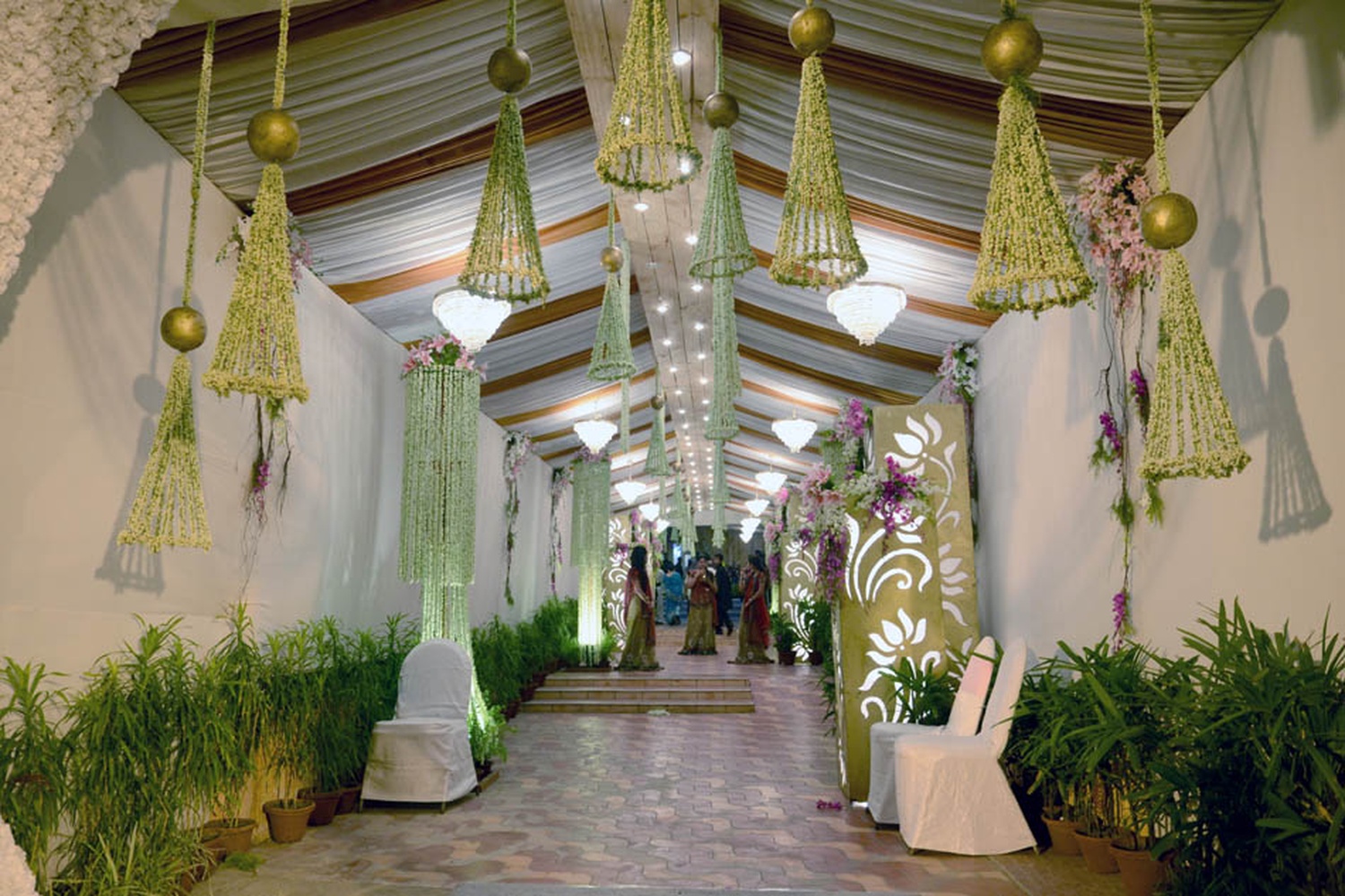 PC Chandra Garden EM Bypass, Kolkata | Banquet Hall | Wedding Lawn ...
