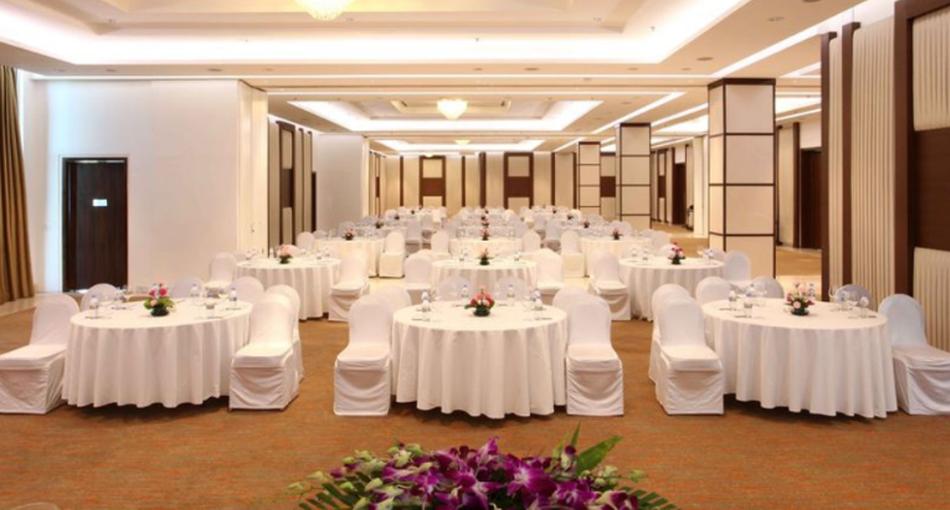 ITC Welcom Dwarka, Delhi | Banquet Hall | Wedding Lawn | WeddingZ.in