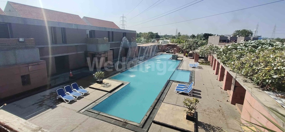 Harshraj Club And Resort Kamrej, Surat | Banquet Hall | Wedding Lawn ...