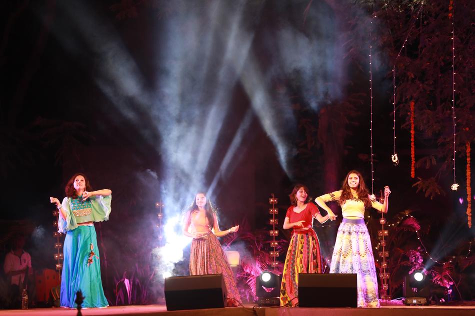 Lights.Camera.Dance, Wedding Choreographer in Mumbai | WeddingZ