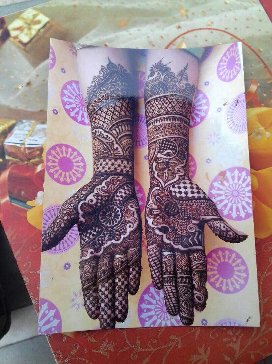 Weddingz Mehendi Artist, Bridal Mehndi Artist in Delhi | WeddingZ