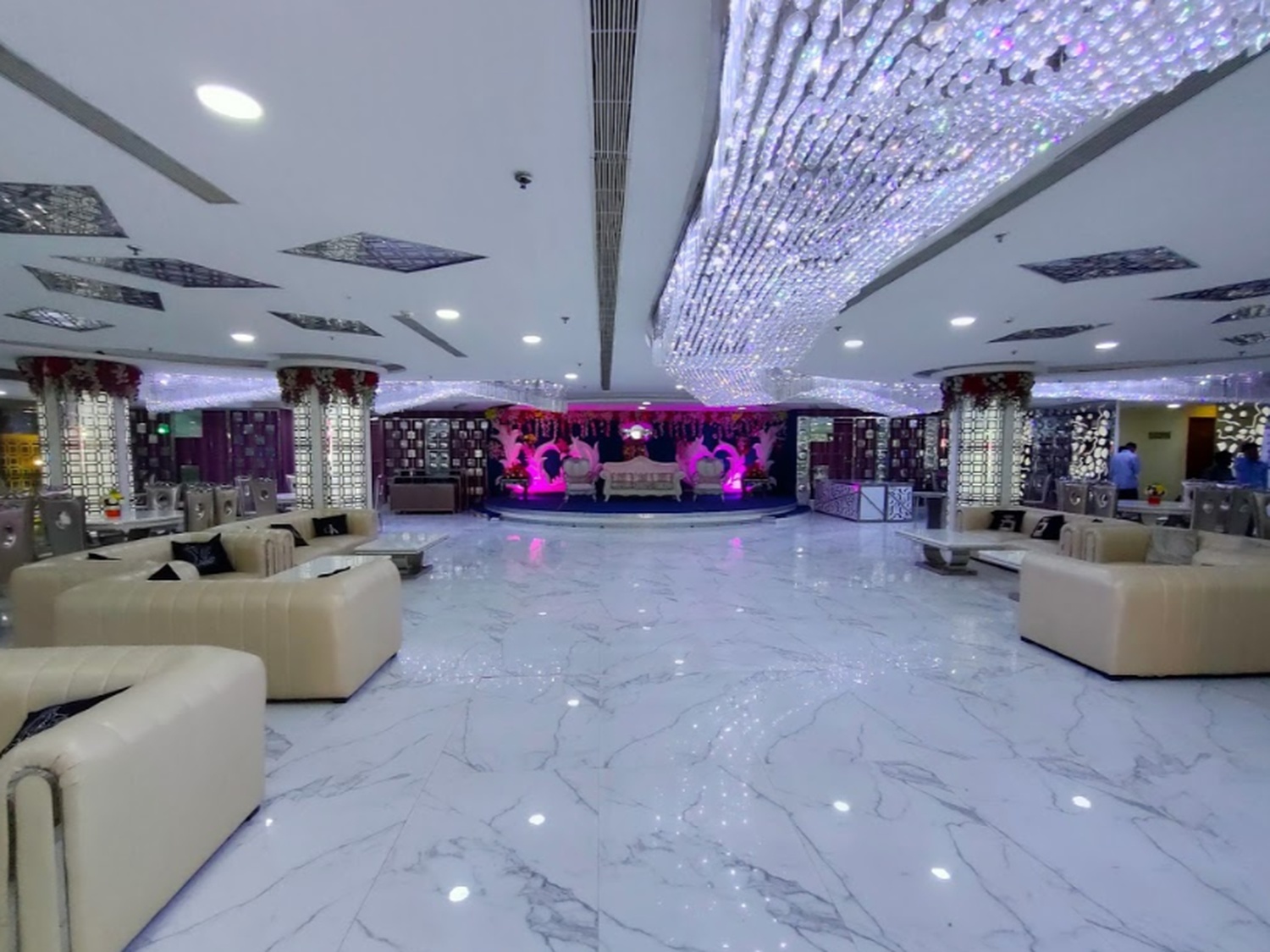 Pearl Grand Galaxy (Surajmal Vihar) Shahdara, Delhi | Banquet Hall ...