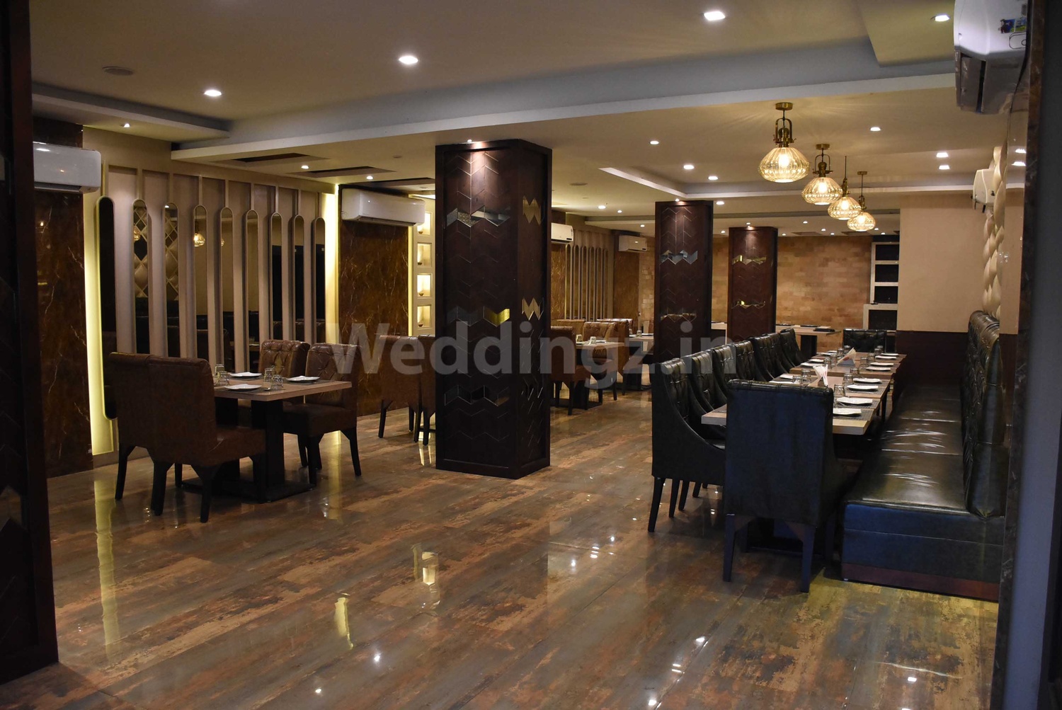 Moti Mahal Delux South Civil Lines, Jabalpur | Banquet Hall | WeddingZ.in