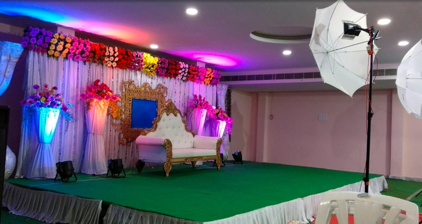 Srinivasa Mini Function Hall Address | Srinivasa Mini Function Hall ...