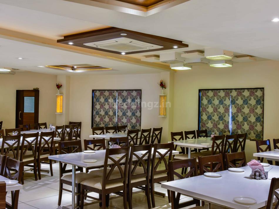 Ghunghat Hotel Sector 26, Gandhinagar | Banquet Hall | Wedding Lawn ...
