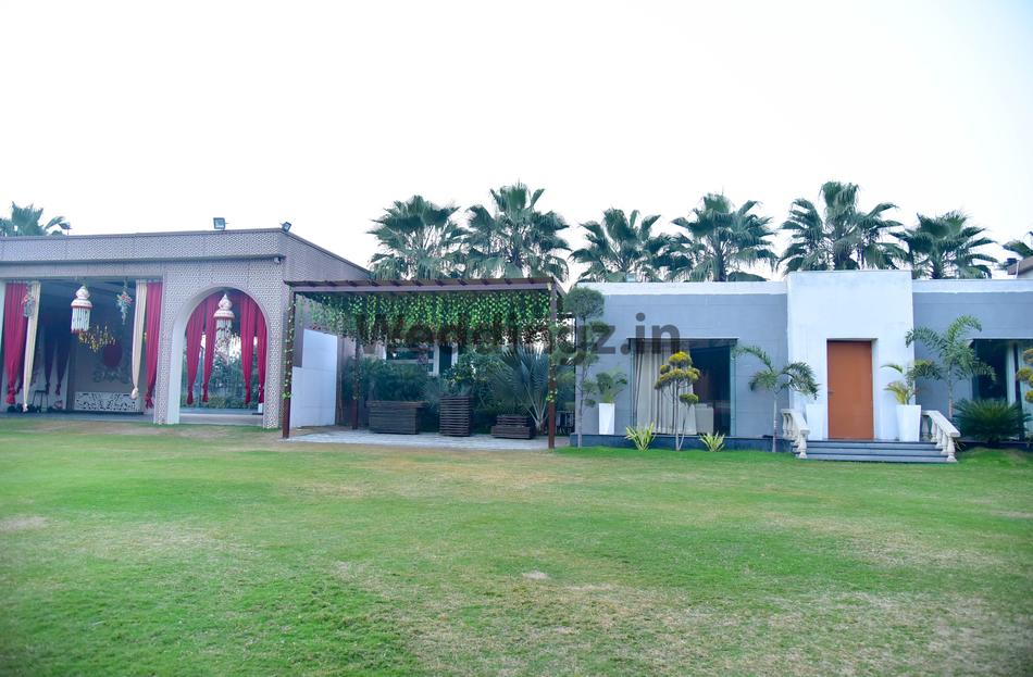 Royal Arches Bakoli, Delhi | Banquet Hall | Wedding Lawn | WeddingZ.in