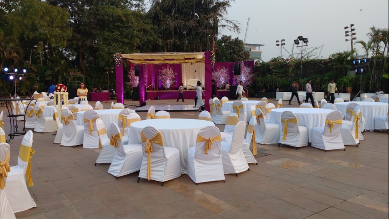 The Club Andheri West, Mumbai | Banquet Hall | Wedding Lawn | WeddingZ.in