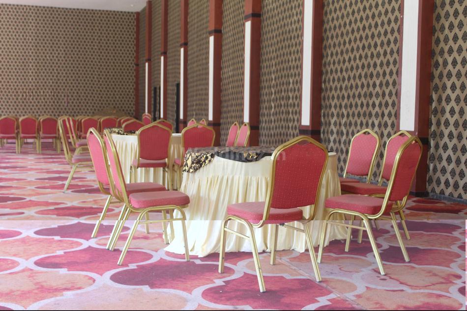 The Grand Neelam Hotel VIP Road, Raipur | Banquet Hall | Wedding Lawn ...