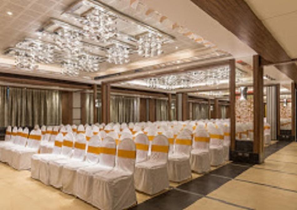 Chakra Banquets Andheri East, Mumbai | Banquet Hall | WeddingZ.in